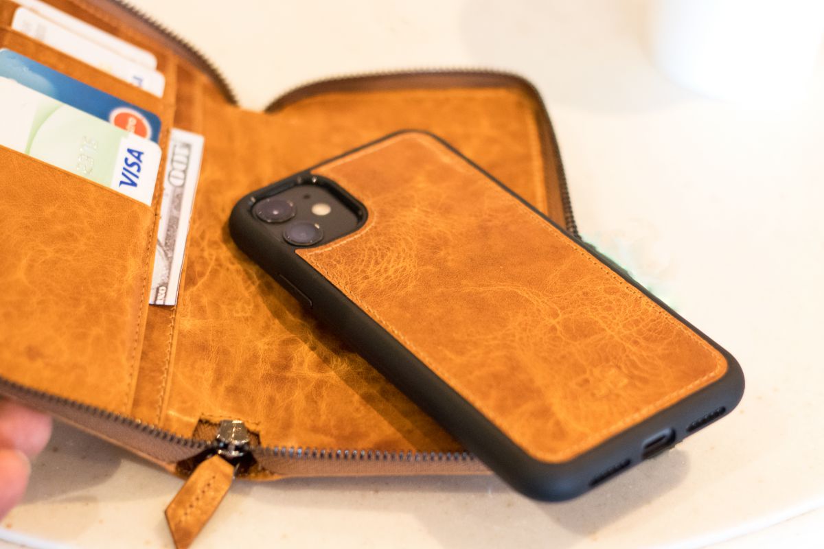 What is the Best Money Saving Way to Get Your Pouch Wallet Case?
